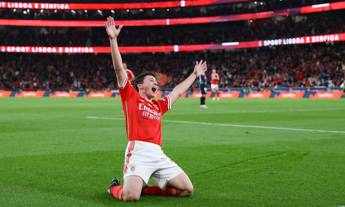 Benfica João Neves Melhor Médio Liga Março - SL Benfica Benfica João Neves Melhor Médio Liga Março - SL Benfica